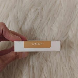 HUDA BEAUTY | Makeup | Firm Nwt Huda Beauty Glowish Soft Radiance ...